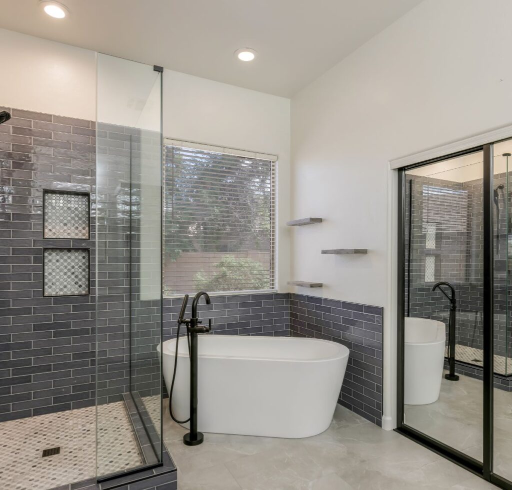 Bathtub Vs Soaking Tub in Phoenix, Arizona: Discover The Key To Your ...