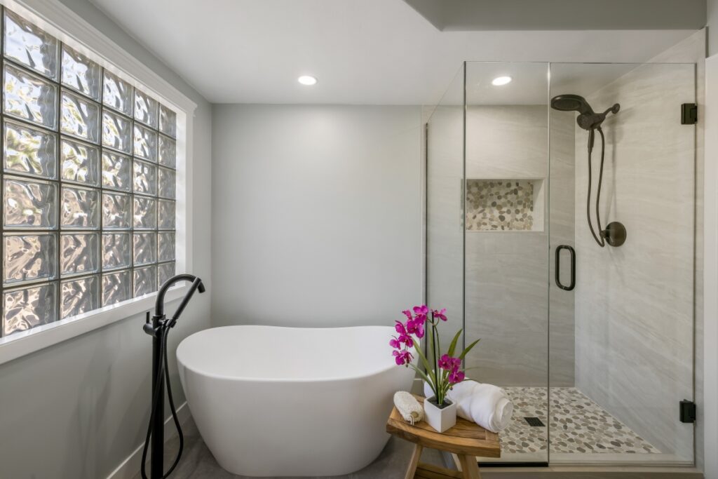 Why a Master Bathroom With Two Shower Heads Is Worth the Investment In ...